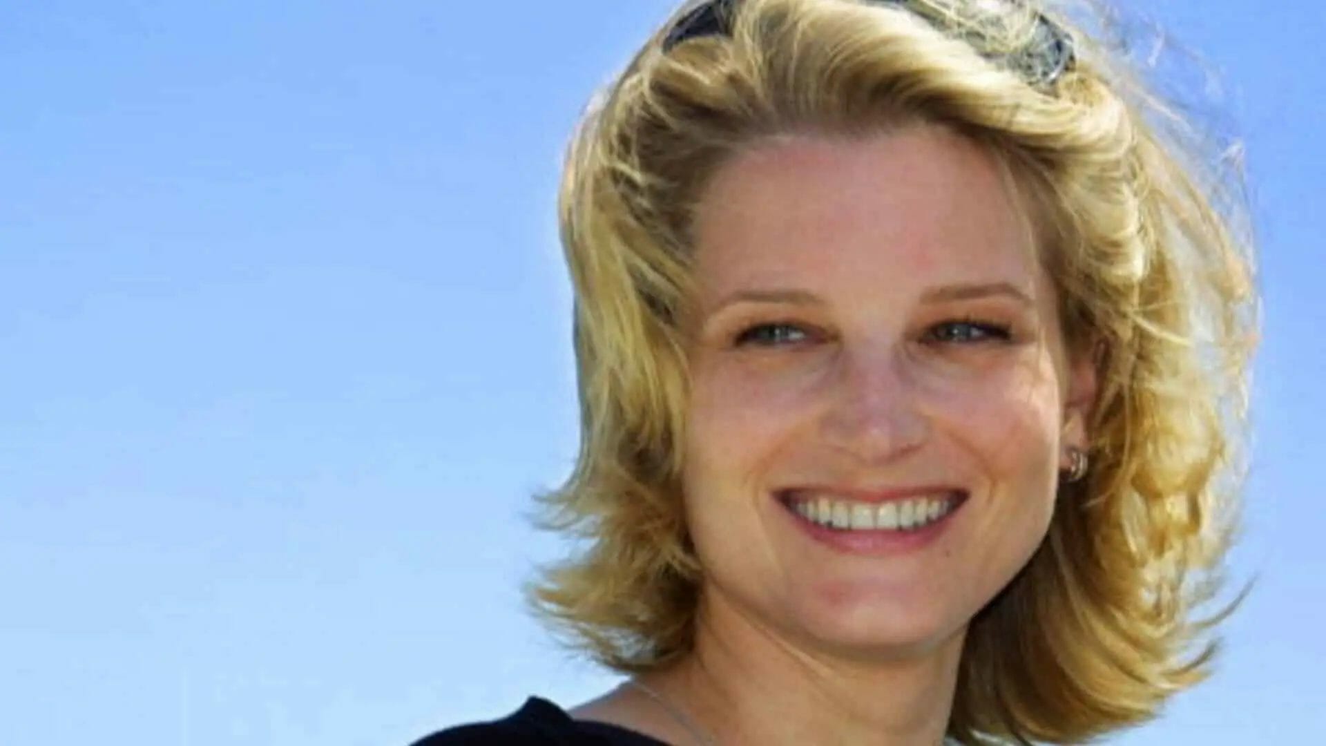 Bridget Fonda: Net Worth, Wiki, Bio, Age, Height, Husband, Kids, Movies ... Bridget Fonda: Net Worth, Wiki, Bio, Age, Height, Husband, Kids, Movies ...