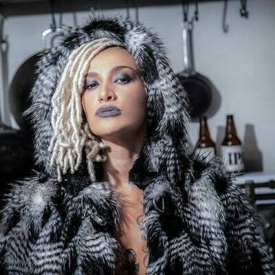 Lady Blackbird- Wiki, Age, Height, Net Worth, Boyfriend, Ethnicity 2023