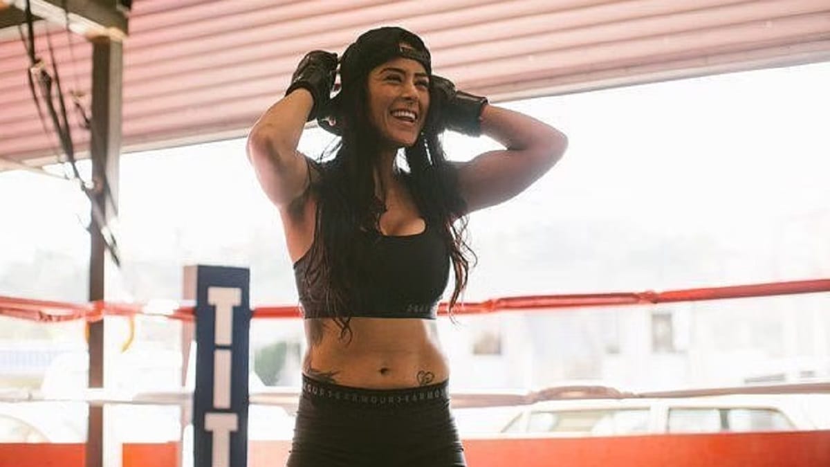 Who Is Lucero Acosta Mexican Mma Sensation Goes Viral With Unconventional Bikini Pool Training 2023